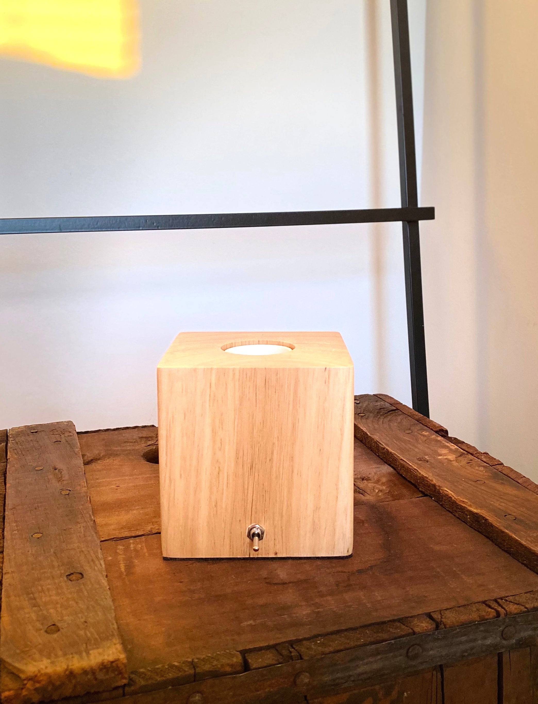 Shadeless Lamp for Circadian Lighting – The TUO Life